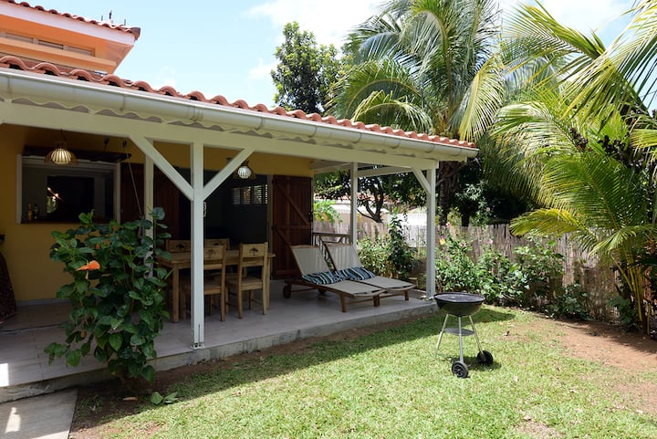 Gîte Avec Jardin Privé Et Piscine - Martinique