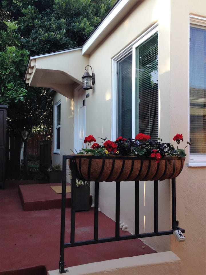 2746 Treat St. Bungalow - Coronado, CA