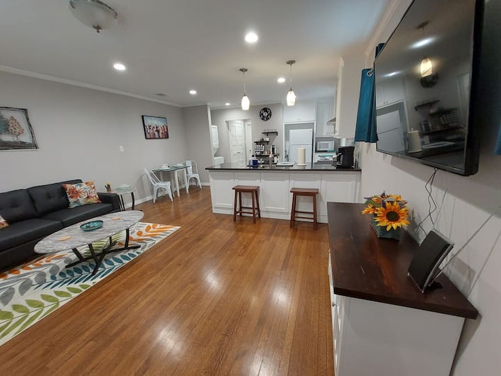 Bishop Arts/typo Treasure-east Side Of Duplex. - Highland Hills - Dallas