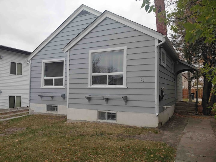 A Cozy One Bedroom Basement Suite - Brandon University