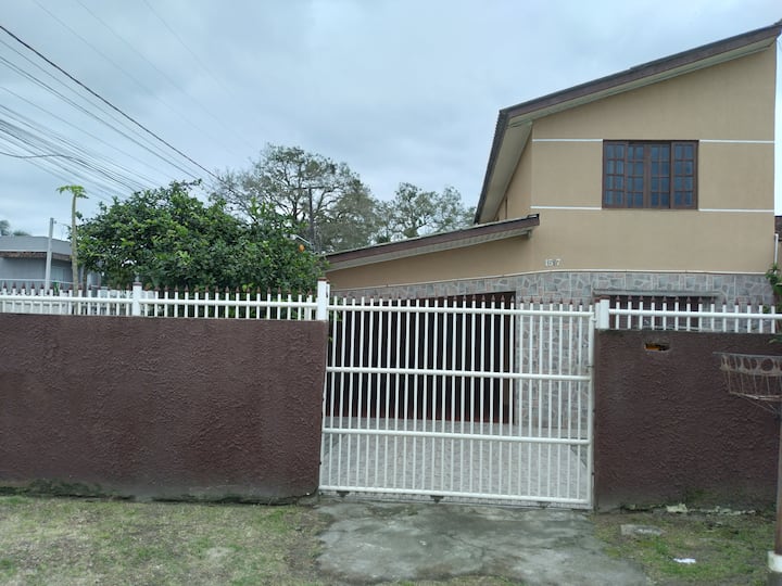 Sobrado Agradável, Para Passear Com A Família - Matinhos