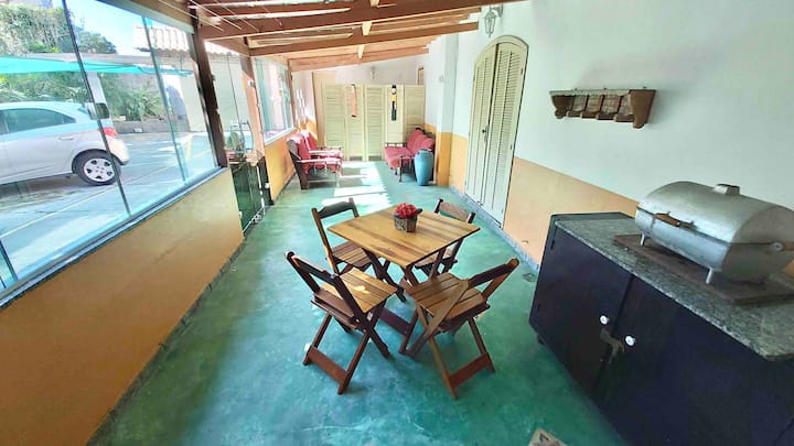 Varanda Blindex-2 Qtos- Ar Cond-churrasqueira- 102 - Cabo Frio