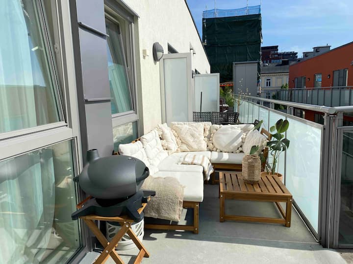 Toppleilighet Over 2 Plan Med God Standard. - Oslo