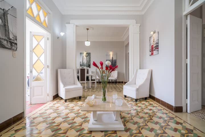 True Havana Feeling At A Cozy Art Deco Apt (Wifi) - Cuba