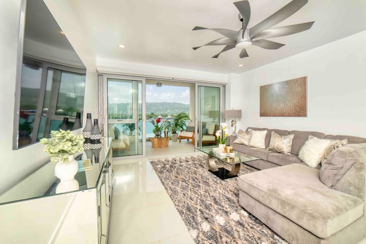 Oceanfront 2br Lux Apt Views Beach Pool Gym Tennis - Montego Bay