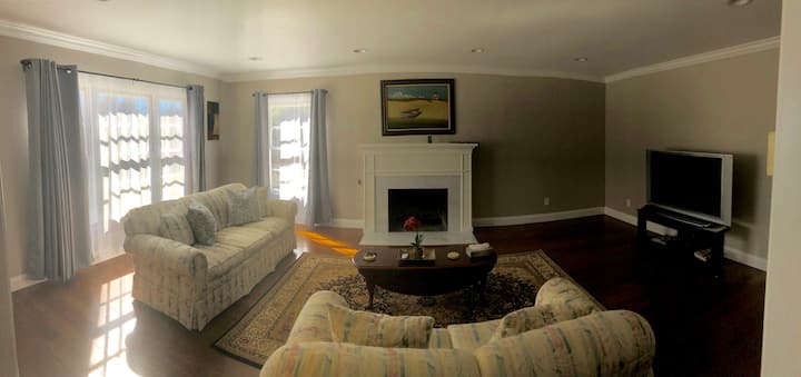 Modern And Spacious Home - American Canyon, CA