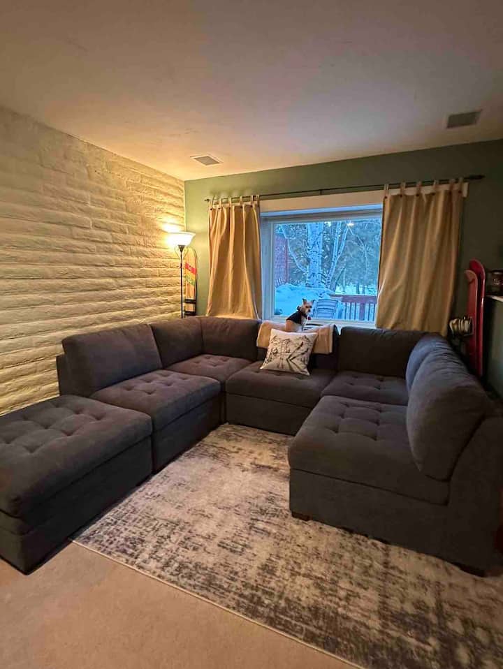 Mountainside Ski Chateau - Perfect Location! - Steamboat Springs