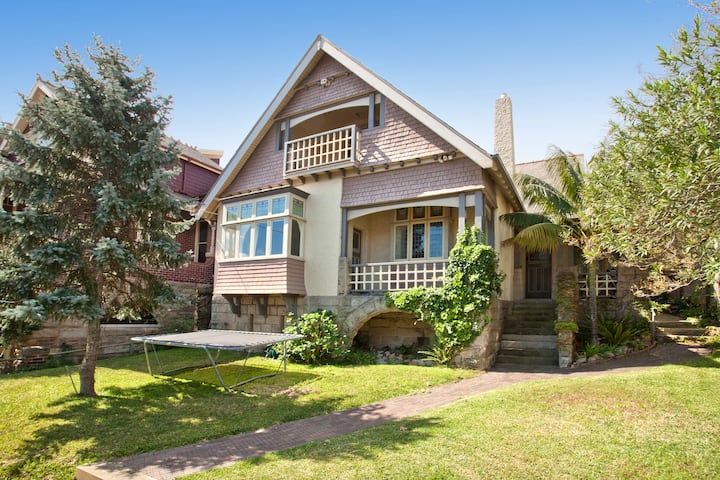 Large Sydney Harbour Side Family House - Bondi Beach