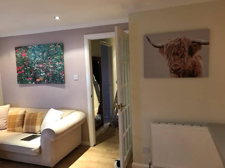 Warm, Cosy 1 Bed Self Contained Flat - Kingston upon Thames