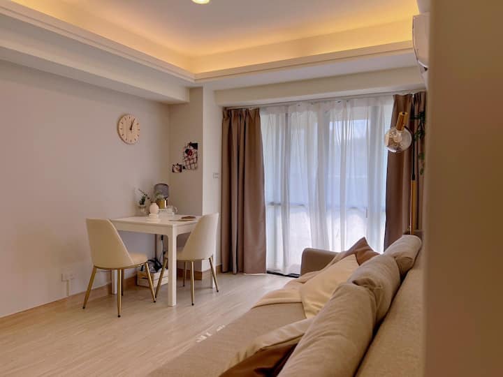 Elegant 3br Apt By Daan Park | Ideal For Families - 루저우 구