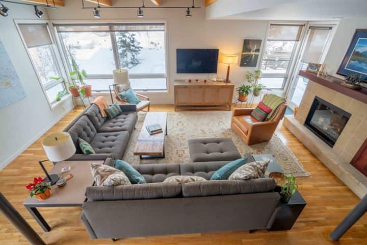 Contemporary Townhome, 5 Minute Walk To Gondola - Steamboat Springs, CO