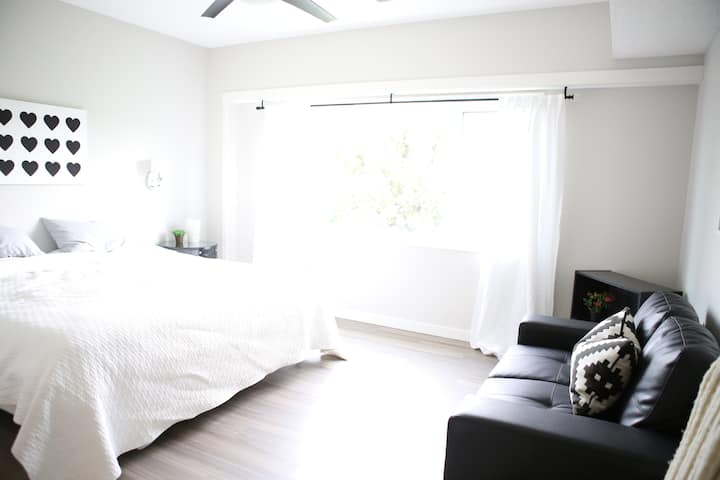 Wine Trail: Clean & Bright W Private Beach (#9656) - Kelowna