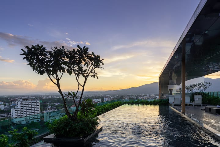 New Elegant Condo Near Night Bazaar - Chiang Mai