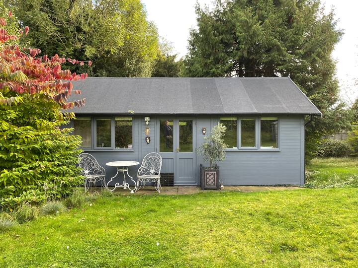 Stag Lodge At The Sussex Cottage, South Downs - South Downs