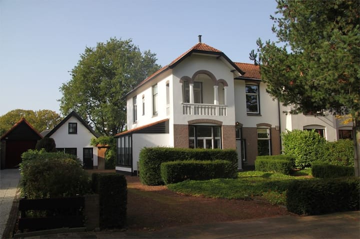 Comfortabel Huisje - Baarn