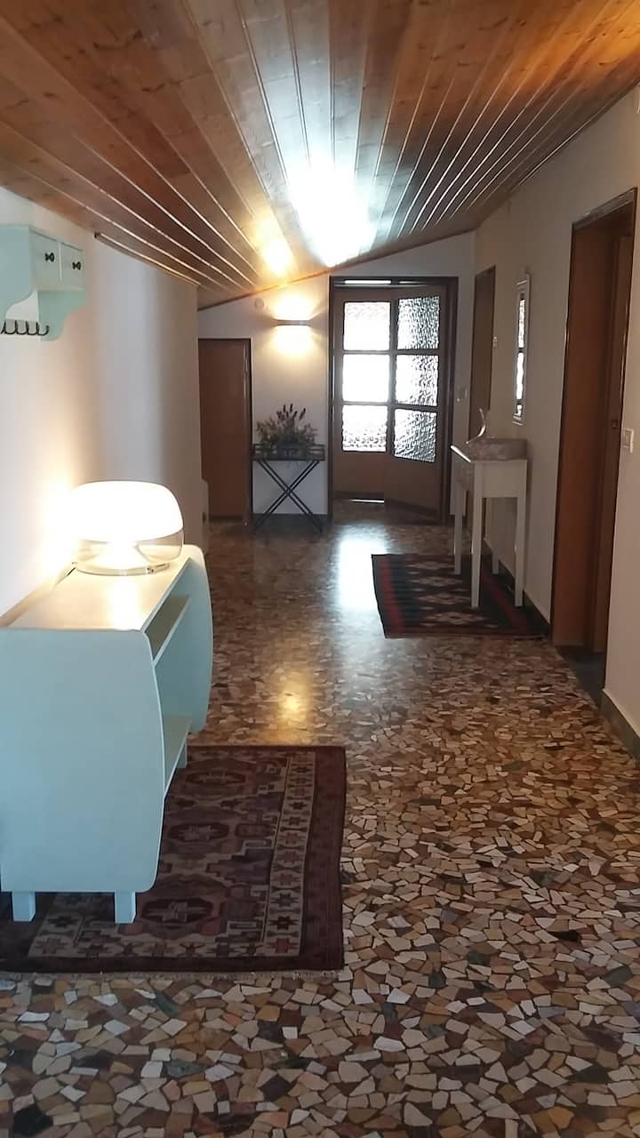Mansarda Con Vista Su Belluno E Sulle Sue Montagne - Belluno, Italia