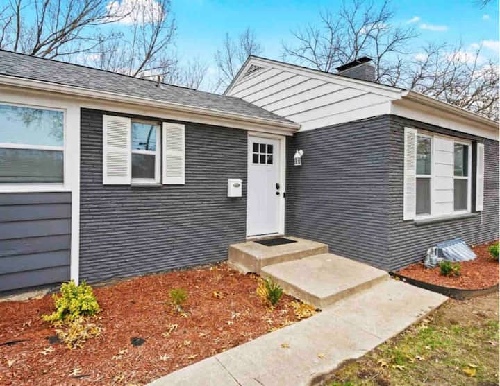~Close To Hosp, Mu And Downtown~ - Columbia, MO