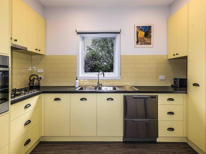 The Dickins Woodend, Unit 6 - The Cottage - Macedon