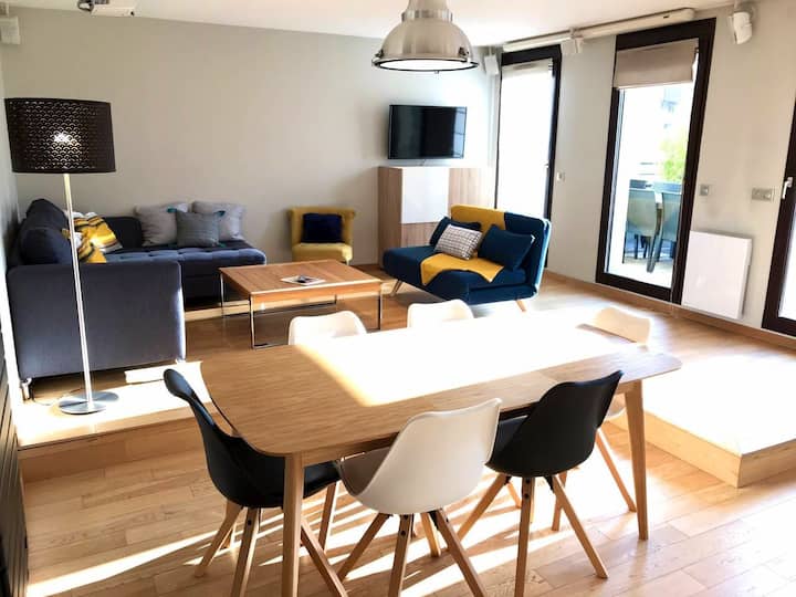 85m² Avec Terrasse, 8 Pers, Cité Du Design - Firminy