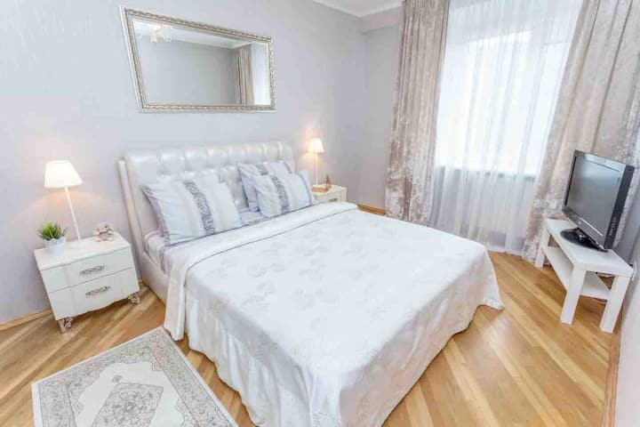 3 Room Lux Apartment On Kuisheva Str., 69 - Minsk
