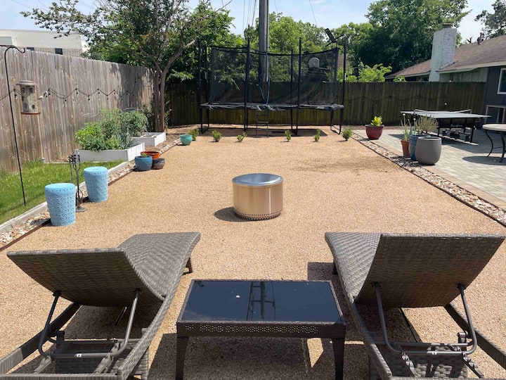 No Service Fee! Large & Updated 4 Bed 3 Bath Home - Austin, TX