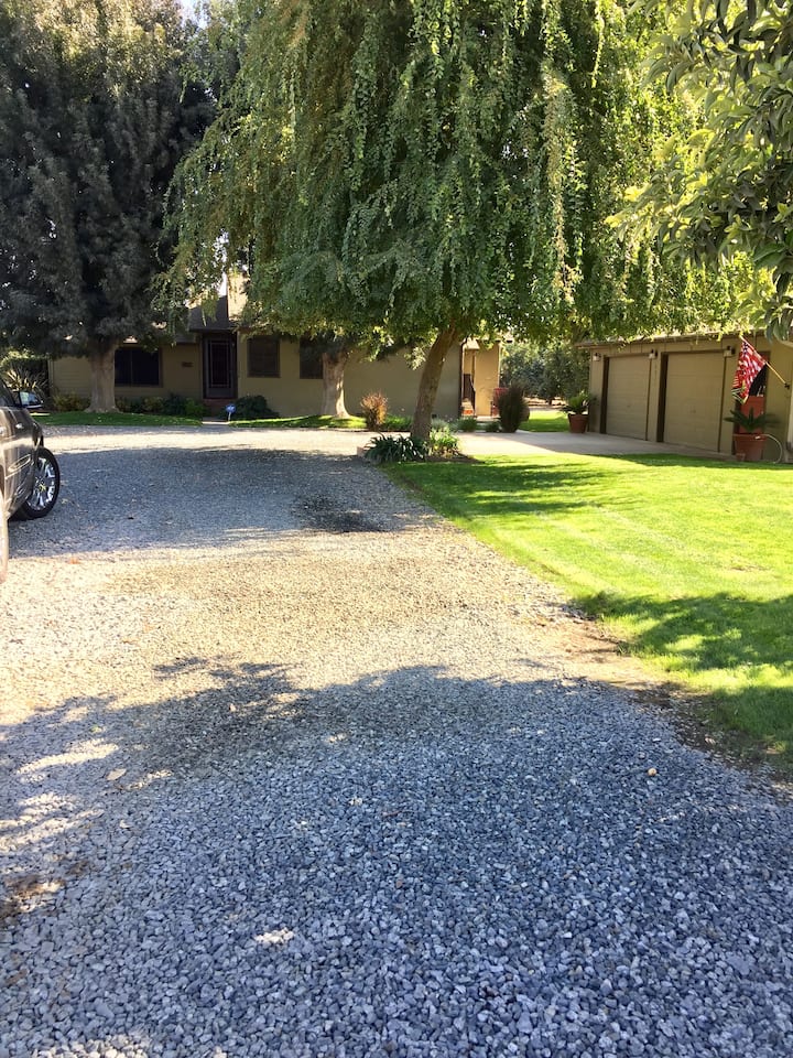 Bp Bungalow - エクセター, CA