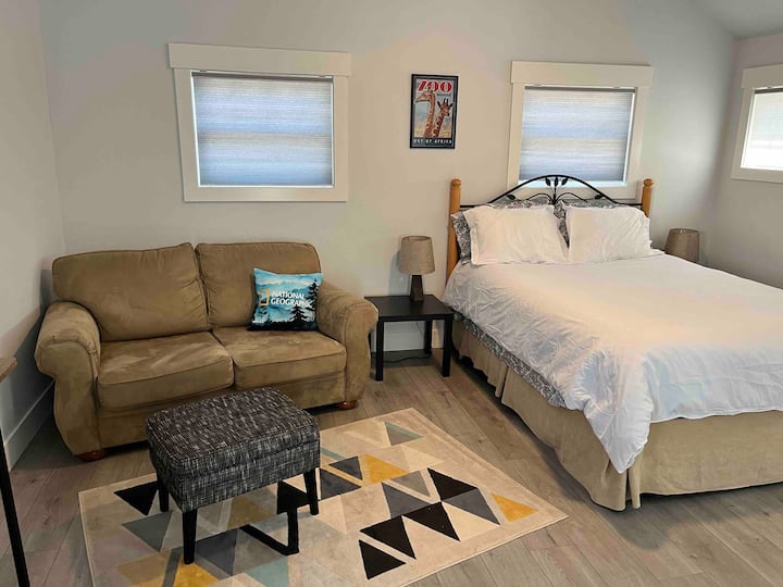 Adorable Studio Guesthouse, Great Location! - Boise, ID