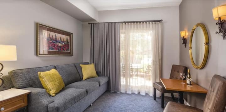 Vino Bello Resort In Napa Valley-king Bed! - Napa Valley, CA