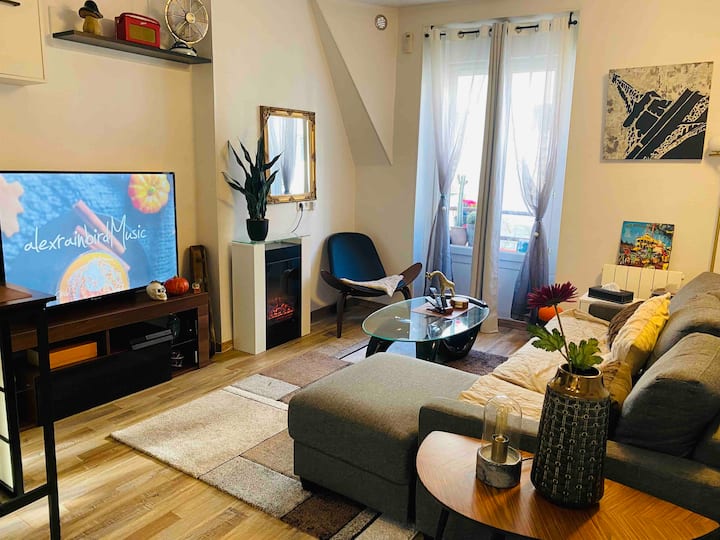 Cosy 35 Sq Calm Near Montmartre, Metro 1 Minute - Paris