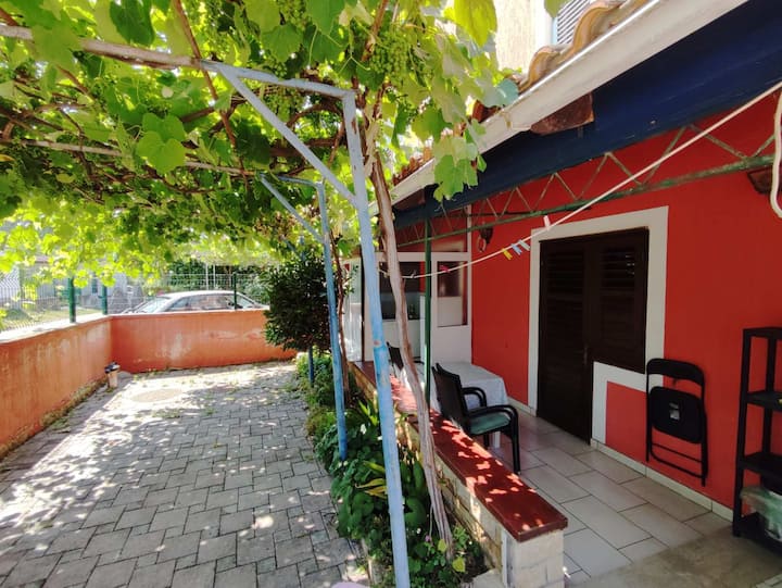 Lovely Apartment Only 3 Min Walk Away From A Beach - Rovinj