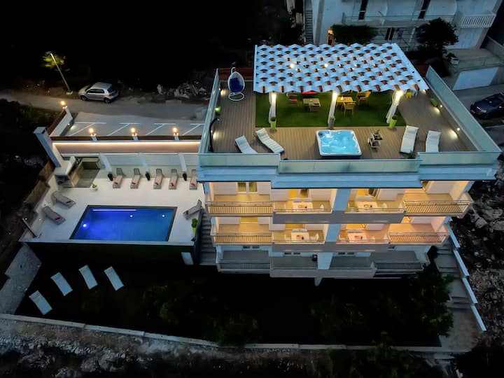 Villa Sa Bazenom - Hvar