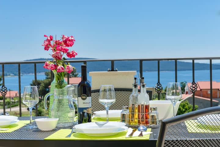 Sea View & Comfort Close To Split - Split