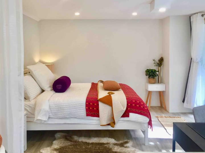Beachhouse Studio - Alexandra Headlands - Alexandra Headland