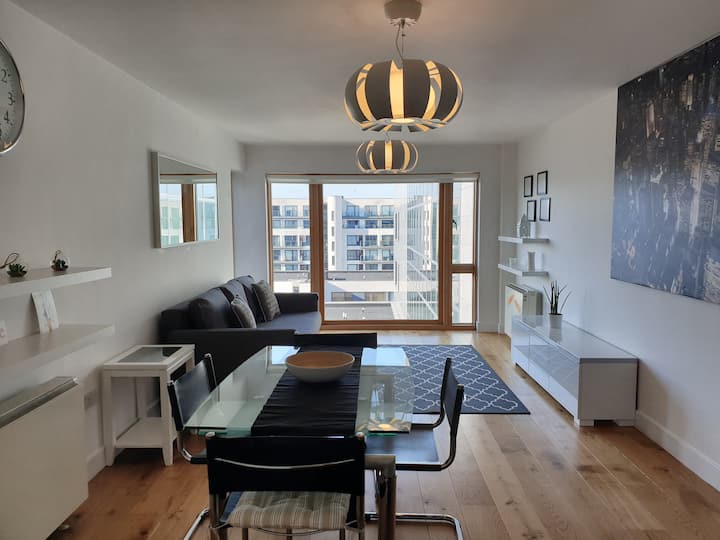 Modern 2brmd 2bath Apt Grand Canal Square Freepark - Dublin