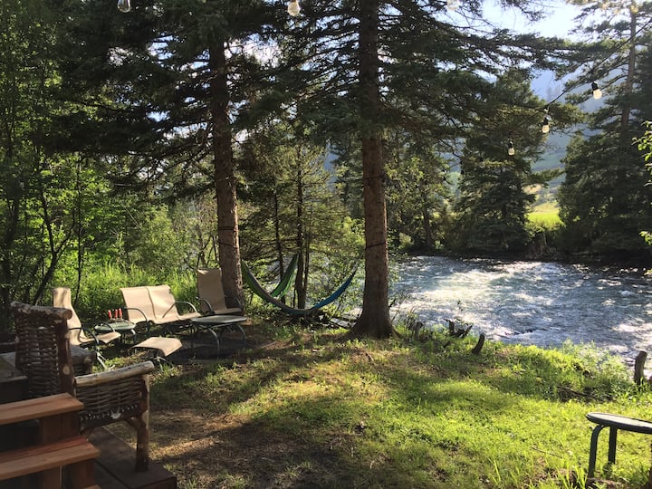 Riverfront Ranch Retreat - Minutes To Big Sky - Big Sky, MT