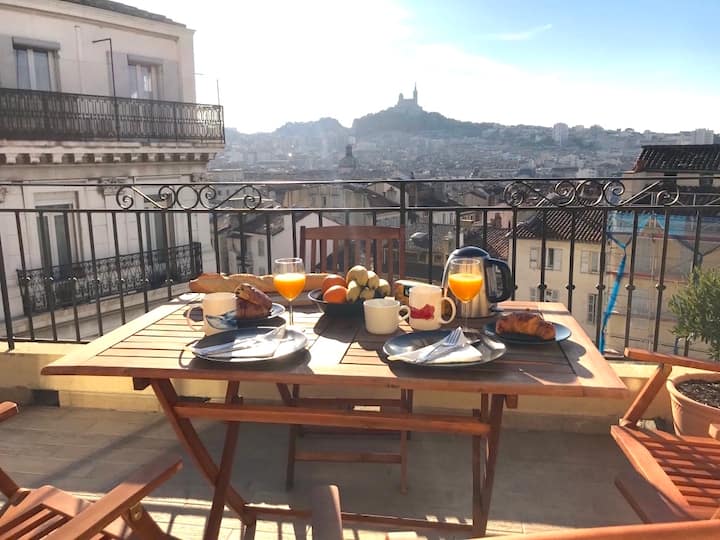 T2 Avec Terrasse Vue Magnifique, Centre Marseille - Marseille