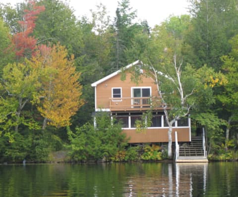 Lake Armington Vacation Rentals & Homes - Piermont, NH | Airbnb