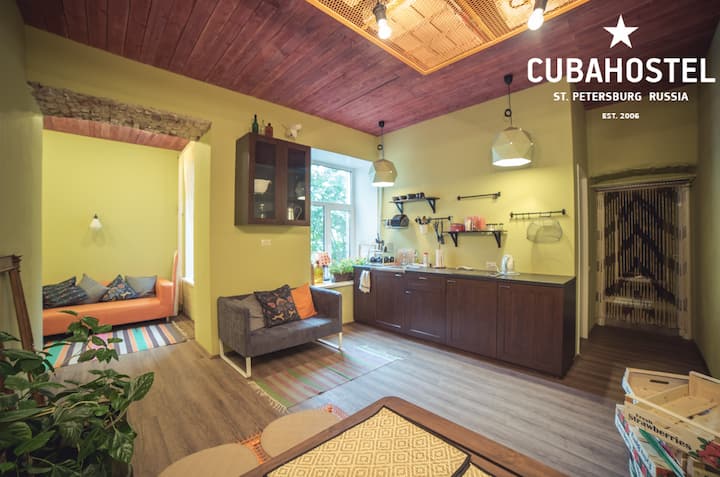 Апартаменты на 7 спален в центре Санкт-Петербурга - Saint Petersburg