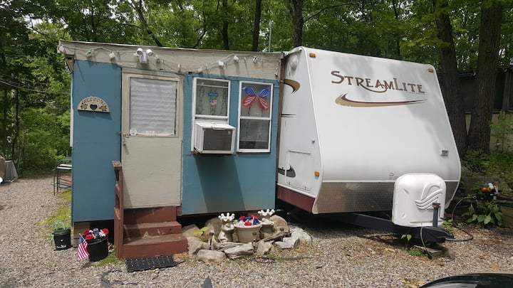 Warm Place - Hamburg, NJ