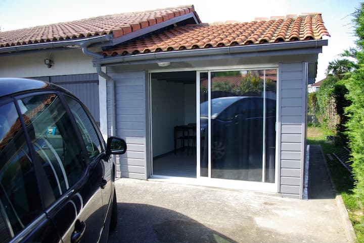 Studio Sympa Pour 3 Personnes  Piscine Partagée - Tarnos