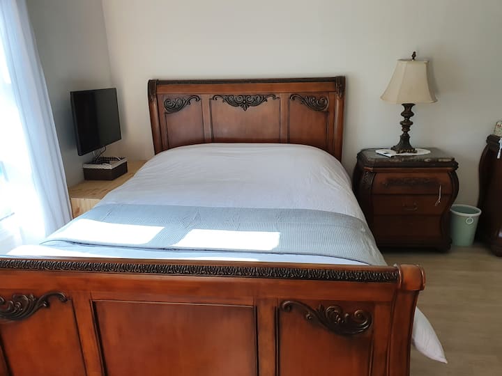 Nonilda B&b / 쉐프가 운영하는 프라이빗한
숙소 . 식사 무료제공- 마운틴 룸 - Gangneung-si