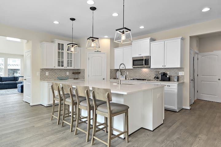 5 Bedroom Luxury Villa -Ocean View Beach Club - Bethany Beach, DE