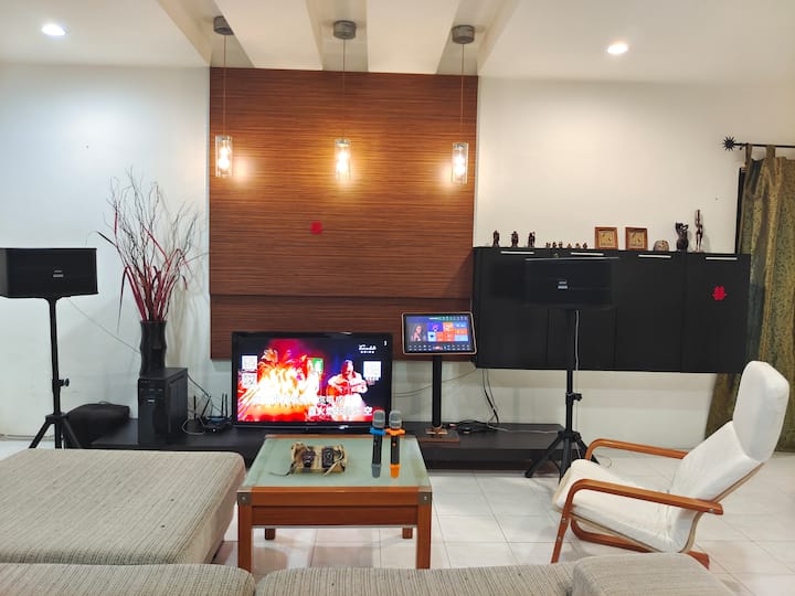 Ipoh Classic Worth (Karaoke System) 13pax-15pax - Ipoh