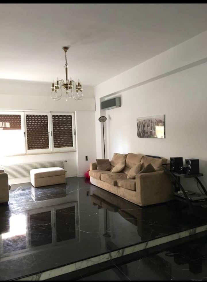Queen Suite 090 - Messina