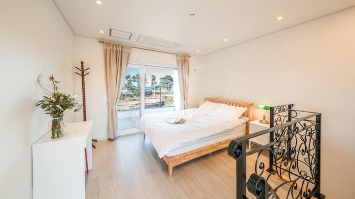 Sea-ddang(시땅펜션)stay #104호 In  Aewol-eup, Jeju 청결안전 - 濟州特別自治道