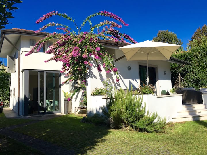 Villa Forte Dei Marmi A Due Passi Dal Centro - Forte dei Marmi