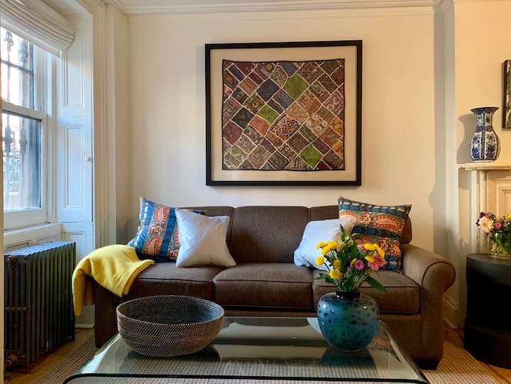 Apt In Historic Brownstone On Best Block In Nyc - Manhattan