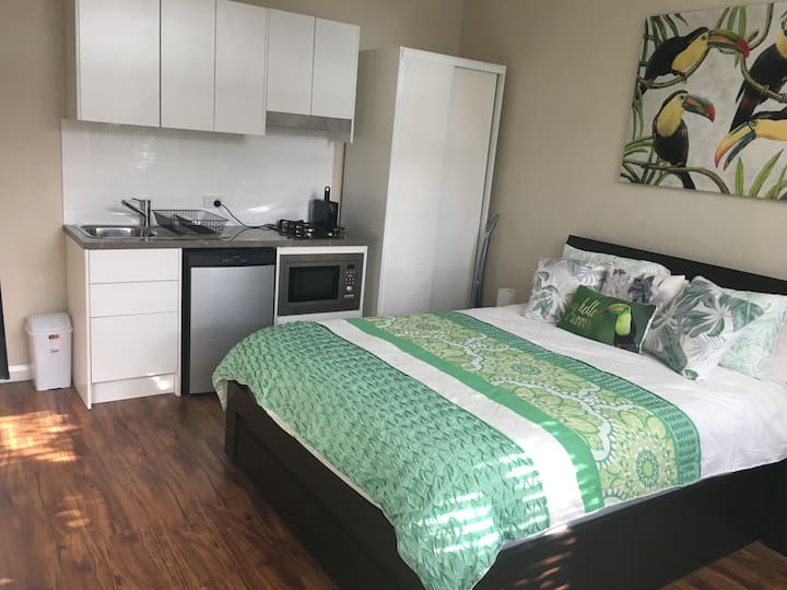 Private Retreat - Mount Pleasant