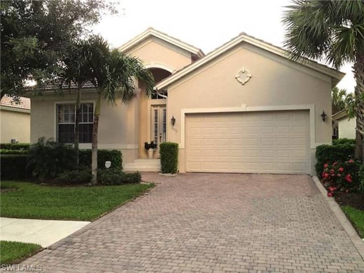 Sailors Home Off The Water - Estero, FL