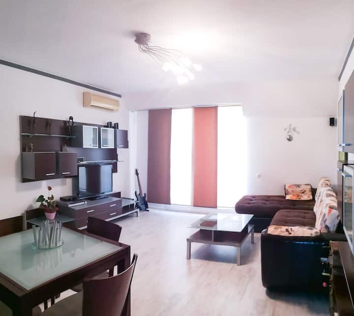 Modern Cozy Apartment With Bunardzhika Hill View - Filibe